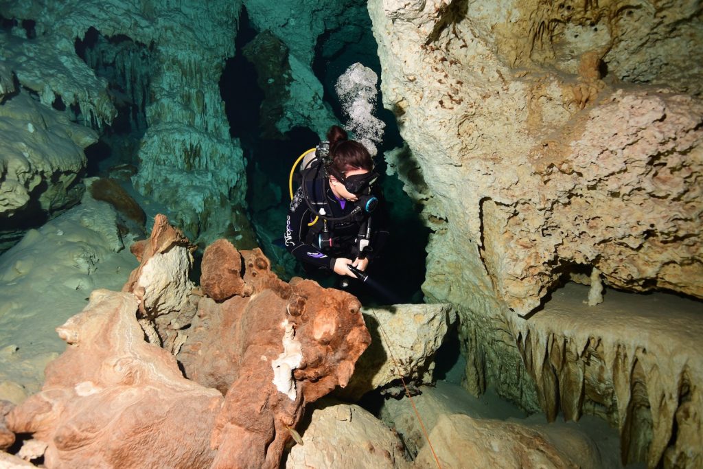 Cenote Dos Ojos - Dive in the cenotes of Tulum Mexico - List of cenotes