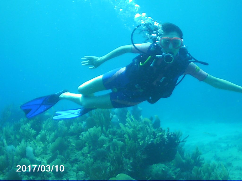 First Underwater Experience In Natural Swimming Pools - Ian Raz | Agua ...